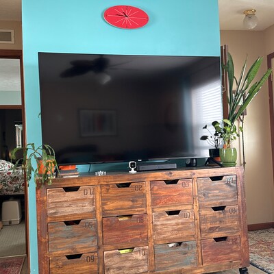 Objectify TV Test Pattern Wall Clock - Etsy