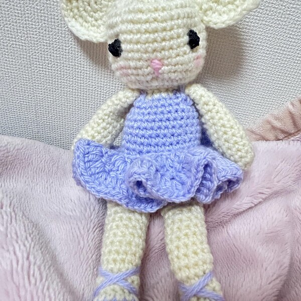 Brie Mouse + Mermaid Tail Mod CROCHET PATTERN (fable Collection) - Etsy