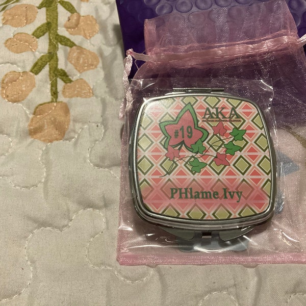 Pink and Green Compact Mirrors With Ivy Leaf, Personalized Compact Hand ...
