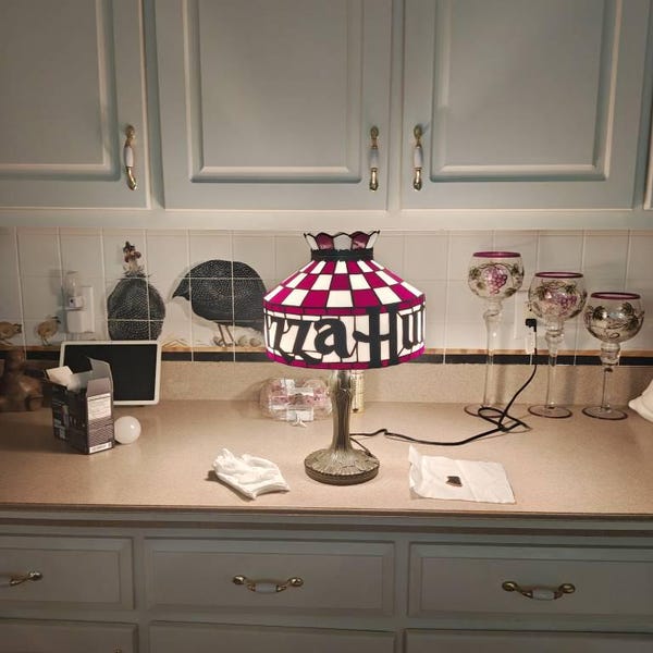 Vintage Pizza Hut Lamp -- Tiffany Style Desk Light -- BRAND NEW + Free ...