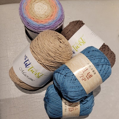 Tulip Etimo Rose & Blue Lace Ergonomic Cushion Grip Crochet Hook 0.50mm ...