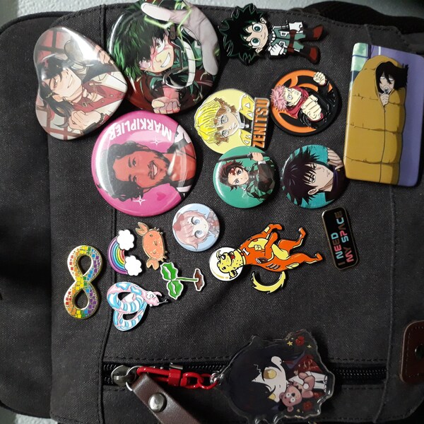 NIJISANJI Luxiem Heart Buttons - Etsy