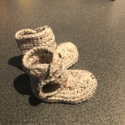 Gender Neutral Baby Shoes, Unisex Infant Clothes, Crochet Baby Outfit ...