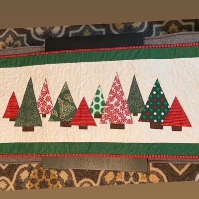 Christmas Tree Table Runner Pattern downloadable Christmas Table Runner ...