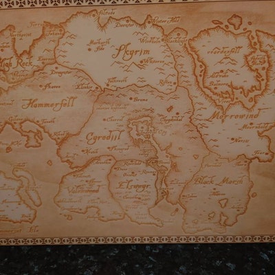 Laser Engraved ACOTAR World Map From the Court of Thorns and - Etsy