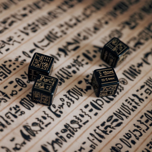 Chess Dice, Engraving Laminate, Square Corners, Black & Gold, Single D6 ...