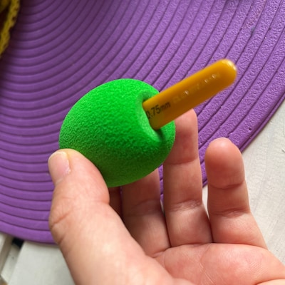 Ergonomic Foam Pen/pencil Grip Medium Oval/egg-shaped Carpal Tunnel ...