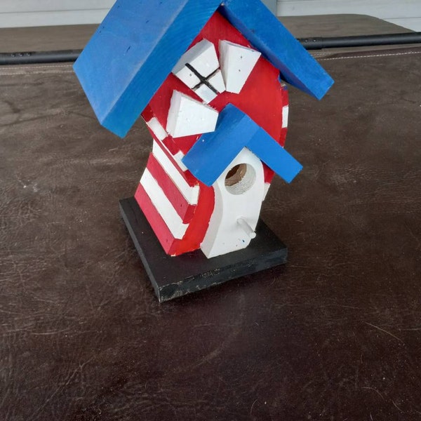 CROOKED BIRDHOUSE - Etsy