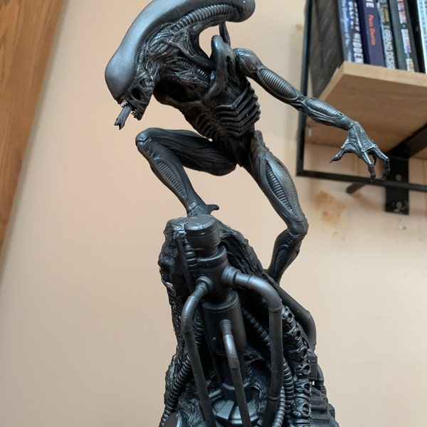 Alien Xenomorph Figure, Statua Alien Con LED, Diorama Alien, Box ...