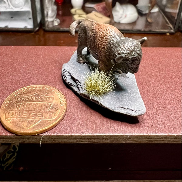 MINIATURE Bison Animal Mini Figurines Figures Dollhouse Diorama ...