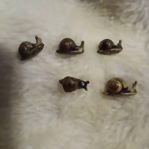 Garden Snail Miniature Choose a Size 4mm - 12mm Tiny Scale Replica for ...