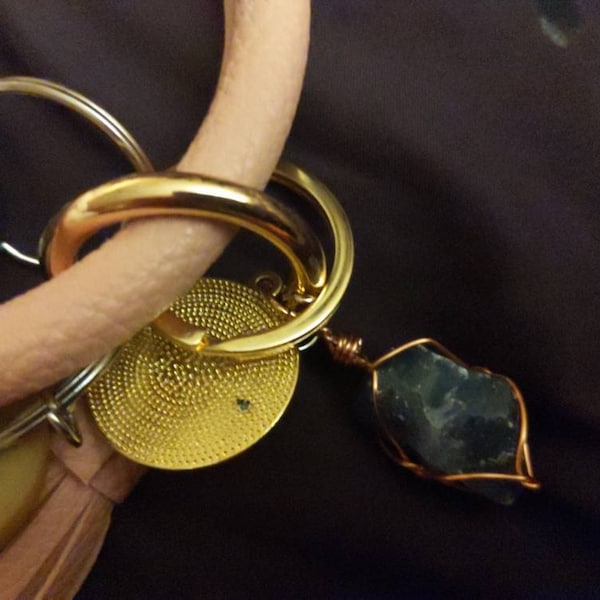 Small Raw Crystal Keychain Charm, Pet Collar Charm, Bag Accessory ...