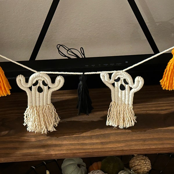 Macrame Halloween Garland: Macrame Halloween Decor, Scary Halloween ...