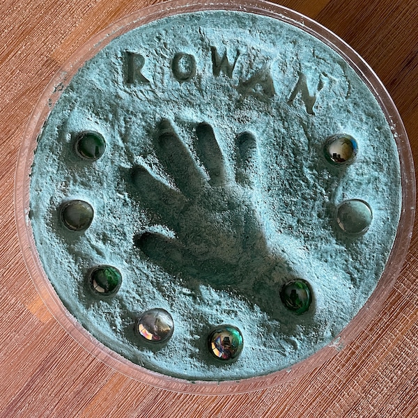 Colored DIY Stepping Stone Kit, Handprint Stepping Stone, Footprint ...