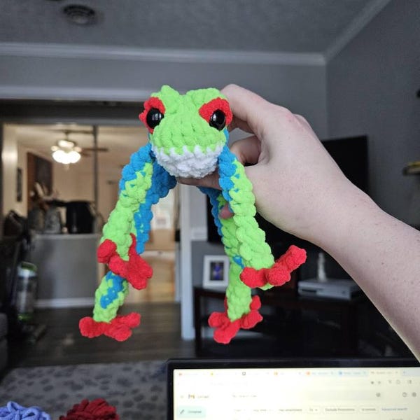Red-eyed Tree Frog Crochet Pattern | Low Sew - Etsy