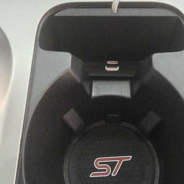 Ford Explorer (2020-2024) iPhone and Android Phone Charger Holder - Etsy