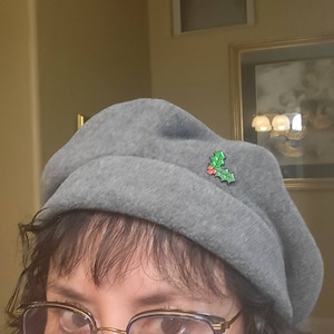 Christmas Bulb Enamel Pin Light up Your Lapel With Our Vintage, Retro ...