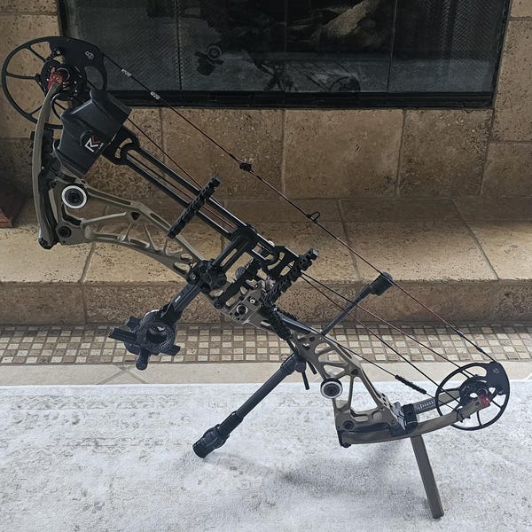 Twist-on 2.0 “XL” Bow Buddy – Nearly Universal Bow Hanger for Trucks ...