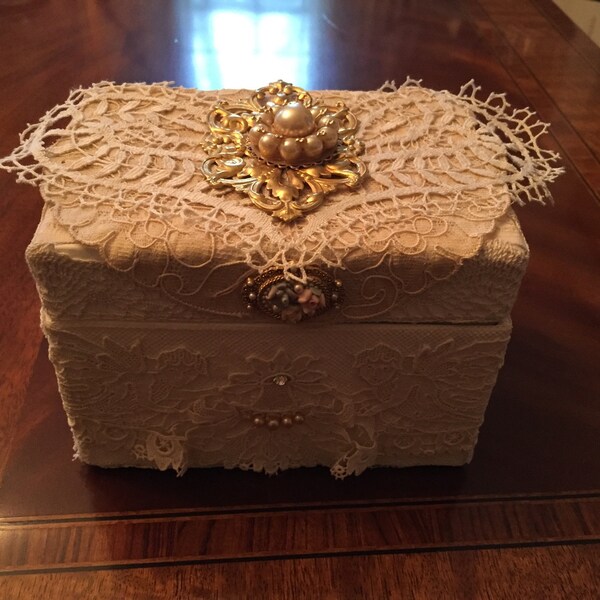 Large Jewelry Box, Vintage Lace and FLOWER BOUQUET of Vintage Jewelry ...