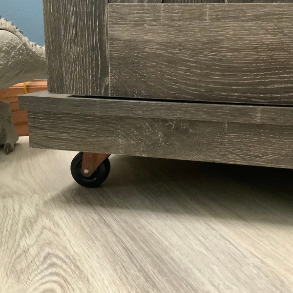 Antique Style Bronze Swivel Casters 4 Pack - Rubber Wheel Casters ...