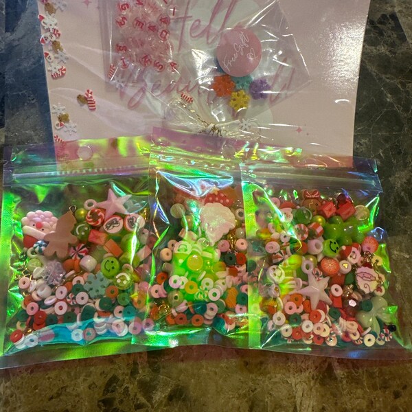 Glam Clam Golden Beach Themed Cell Phone Charm | Freshwater Pearls ...