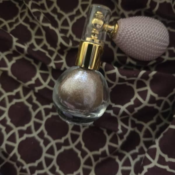 Puff Sacred Shimmer - Bodyshimmer - Shimmer Puff - Luminizer ...