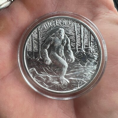 Sasquatch American Folklore-bigfoot-high Relief 1 Oz .999 Silver Round ...