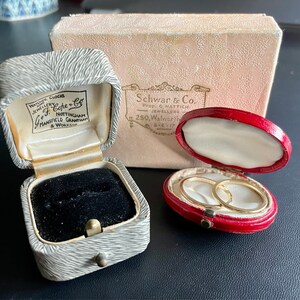 Handmade Coin Pill Box. A Small Box Made From Two US Quarter Dollar ...
