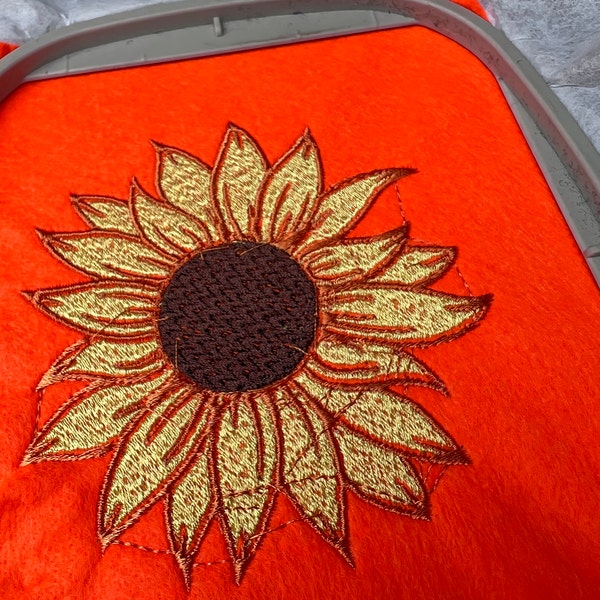 Celtic Cross, Celtic Knot Trinity With Cross Embroidery Design for ...