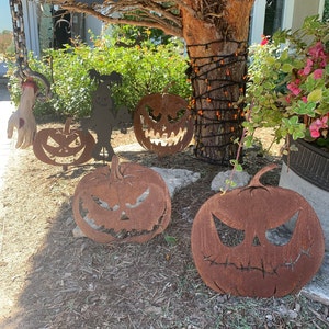Rusty Metal Crow Fence Post Topper / Raven / Bird Art / Garden | Etsy