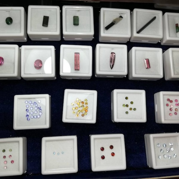 20 Pcs 3 X 3 Cm White Gem Display Plastic Box Storage Containers for ...
