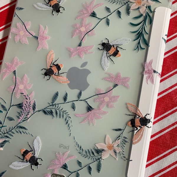 Bee iPad Case 6th Gen Floral Girl iPad 9.7 2018 Cute Flowers iPad Pro ...
