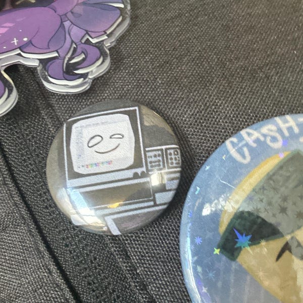 Wally Darling Pin Welcome Home - Etsy