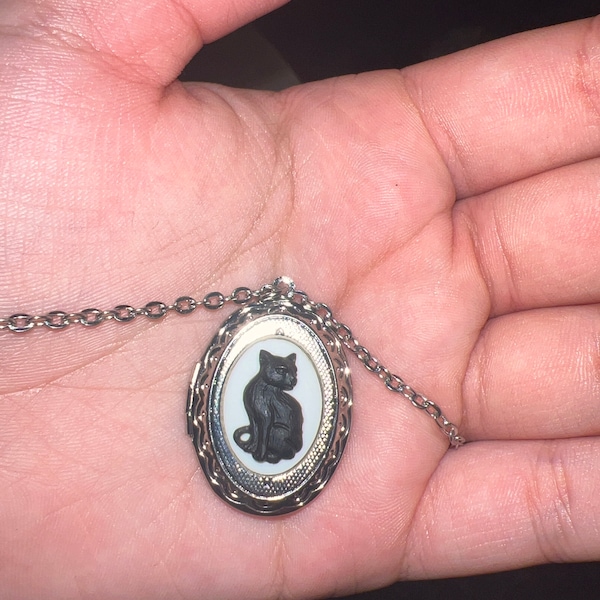 Vintage Style Victorian Gothic Black Cat Cameo Locket Necklace Assorted ...