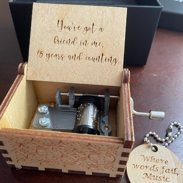 Cute Tiny Hand-cranked Wooden Music Box | Custom Engraving | Selection ...