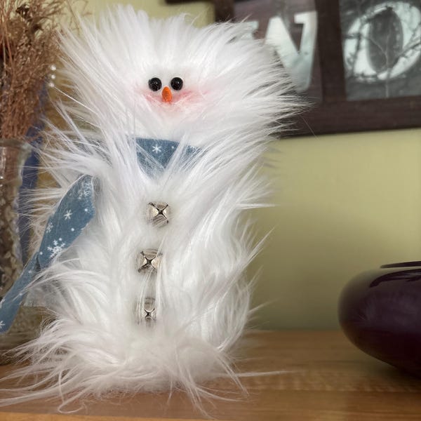 Frazzled Snowman, Cute Unique Fluffy Furry Holiday Decor, Long White ...