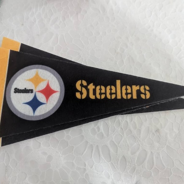 Pittsburgh Steelers NFL Felt Mini Pennants, 4" X 9" - Licensed by Rico ...
