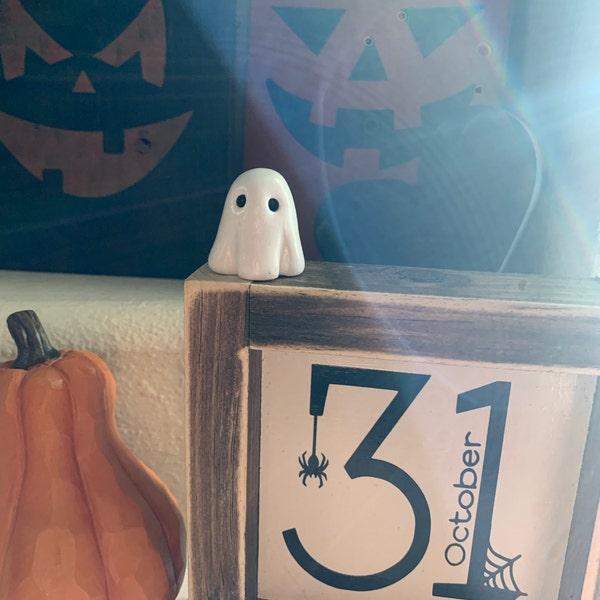 Tiny Clay Ghost Figure - Etsy