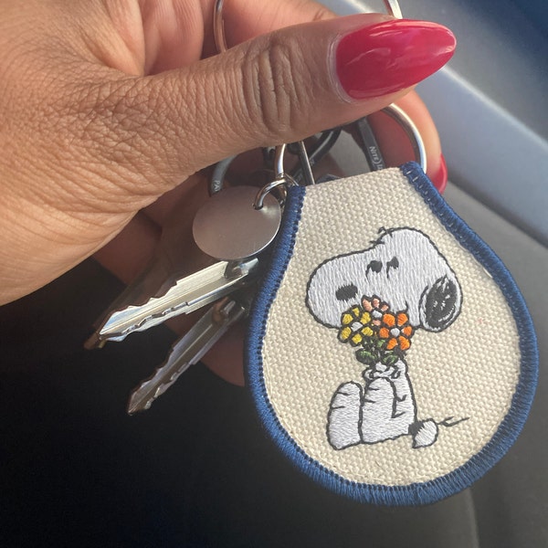 Three Potato Four X Peanuts® - Snoopy Flower Bouquet Patch Keychain - Etsy