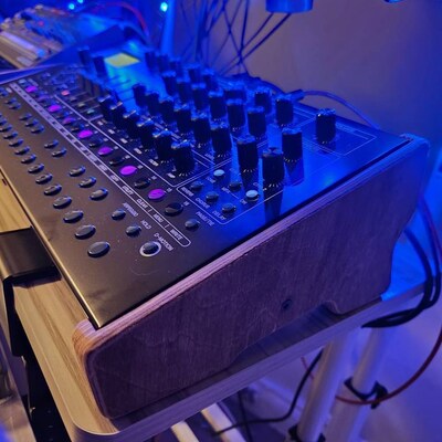 Akai MPC ONE Custom Stand With Wrist Pad Rack Solid Walnut Wood / MPC ...