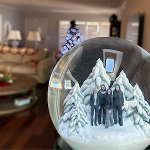 Your Family and Friends in a Snow Globe - Etsy