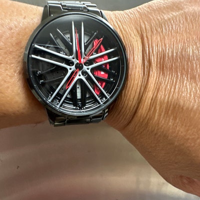 Static Yellow BMW 5M Power, Alloy Wheel Watch, Car Enthusiastic ...