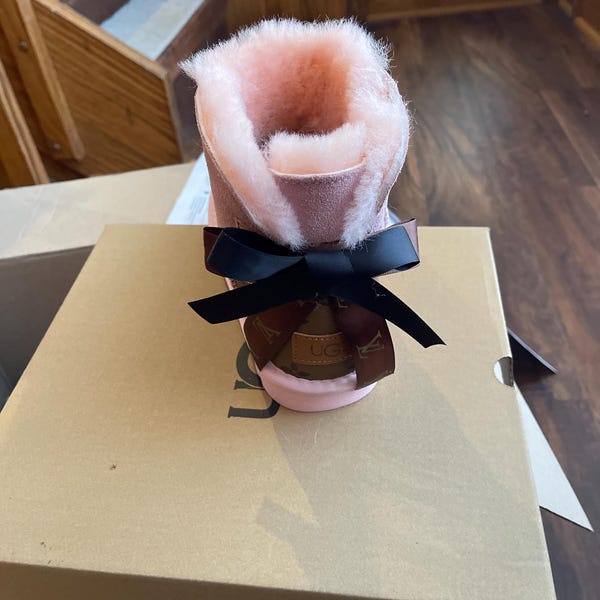 UGG Custom Bling UGG Boots With Bling 2 Bows OR 3 Bows, Rhinestone Ugg ...