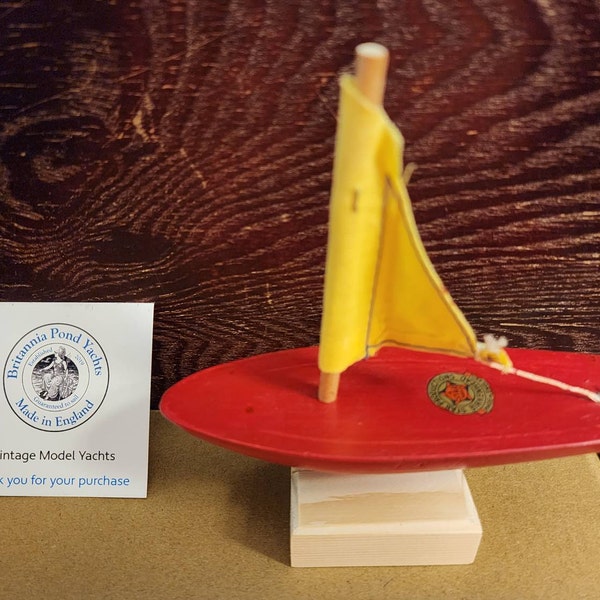 Superb Collectable and Signed Skipper round the World Yacht Race 15 ...