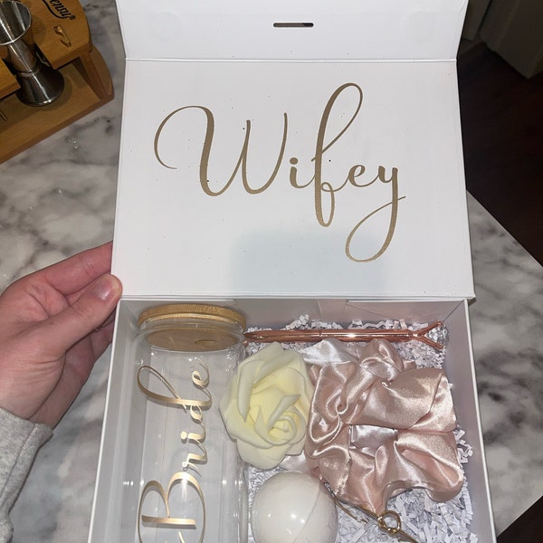 Bridal Gift Box, Bride to Be Gift Box, Personalized Bridal Gift Box ...