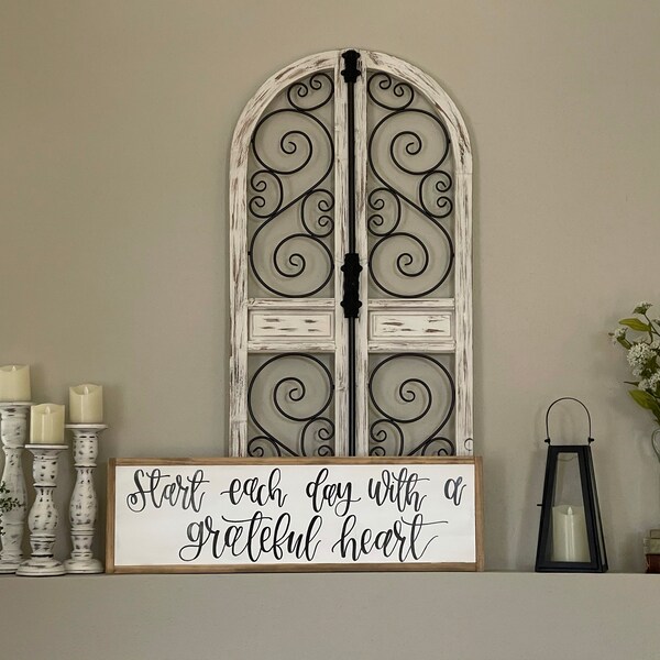 Start Each Day With a Grateful Heart Sign Framed Wood Sign Farmhouse ...