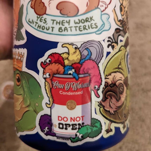 VS030 / Worm on a String Can of Worms Sticker / Funny Squirmy Worm ...