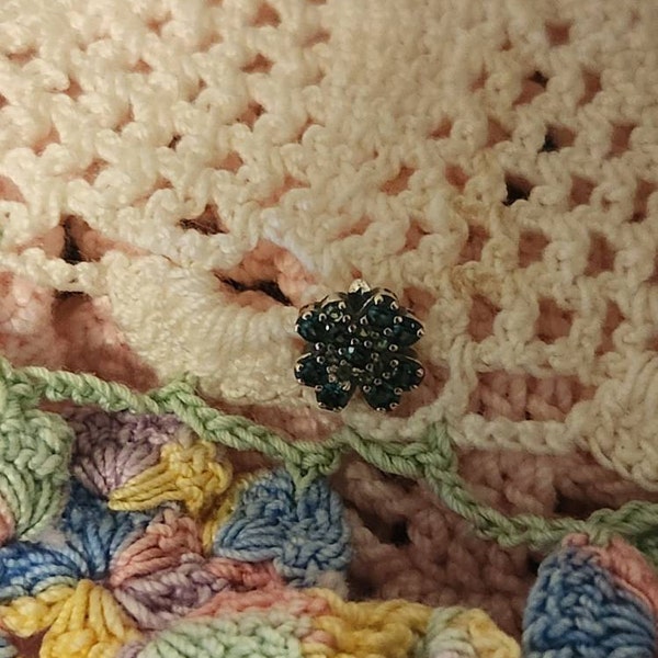 Pandora Stay Cool Emoji Charm, Face, Glasses and Kiss, Pink Lips ...