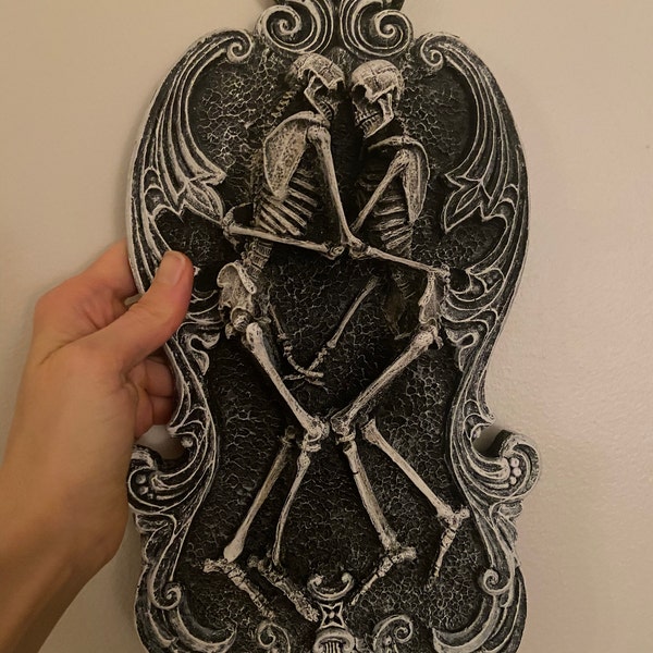 Amor Aeternus, Skeleton Lovers Wall Plaque, Resin Sculpture | Gothic ...