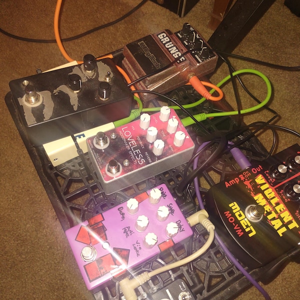 Multi Effect Boost Pedal, Shimmer, Noisemaker Effects, Feedback, EQ ...